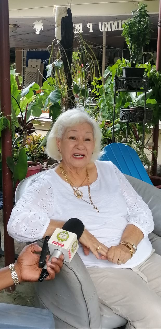 Una Madre para los Estudiantes: Nelva Escudero y su Legado de Ayuda y ...